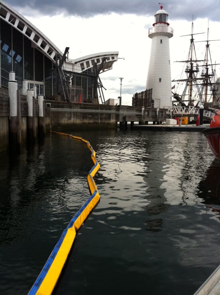 Solid Filled Containment Booms | Akuna