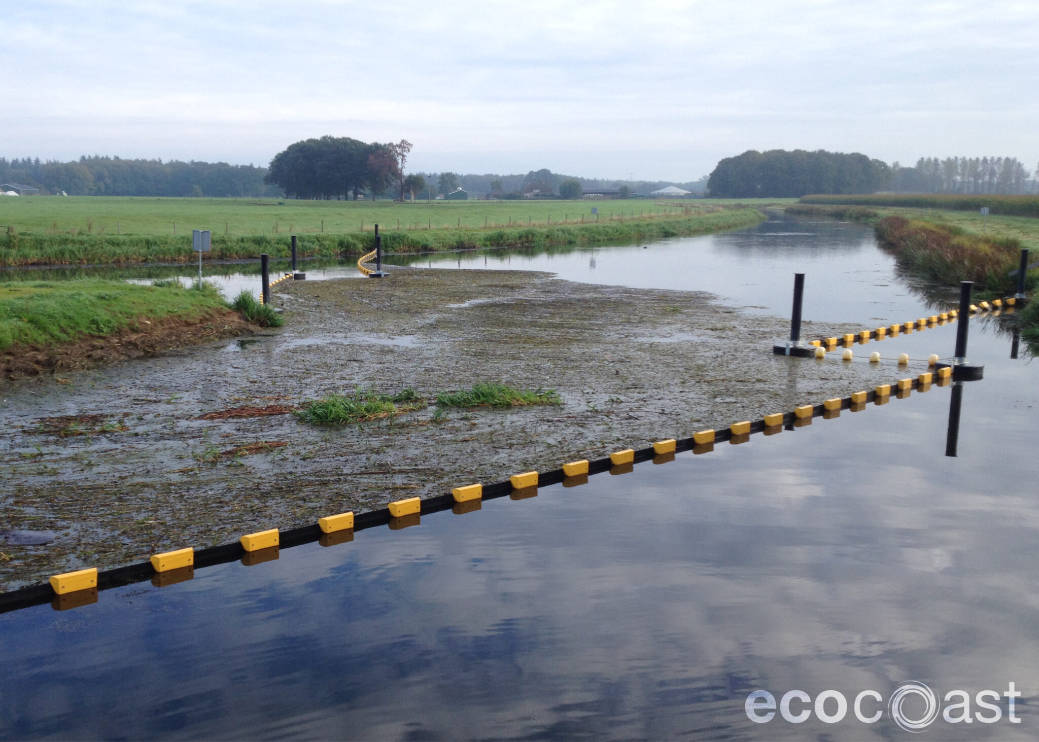 Permanent Debris Booms | Akuna